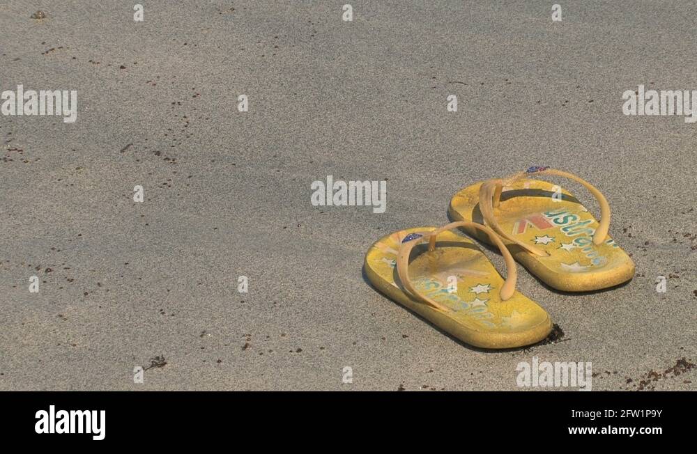 Thong Beach Stock Videos And Footage Hd And 4k Video Clips Alamy