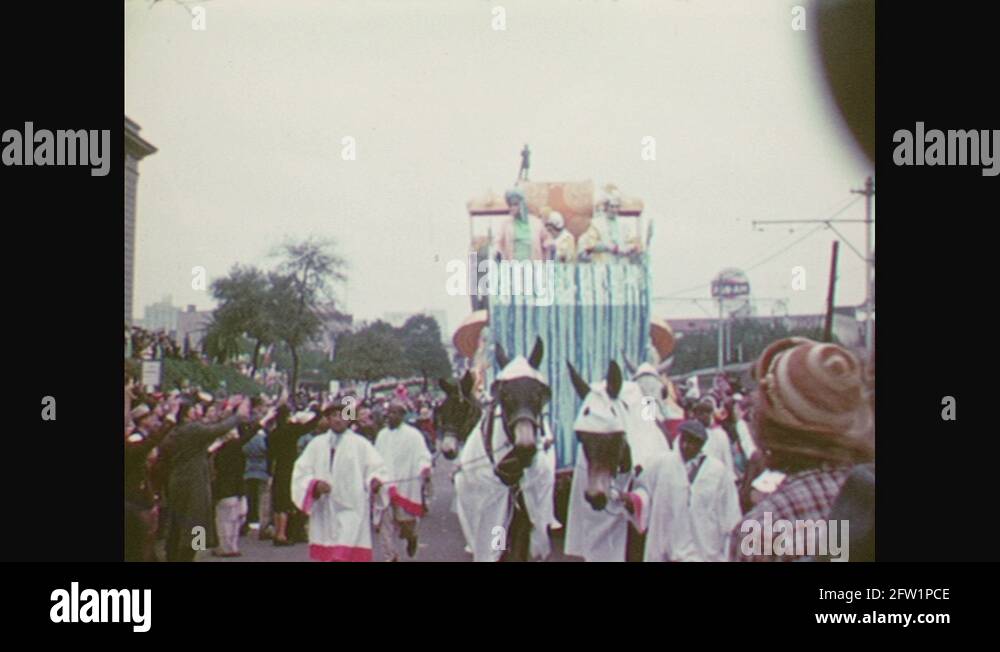 King rex parade mardi gras Stock Videos & Footage - HD and 4K Video ...