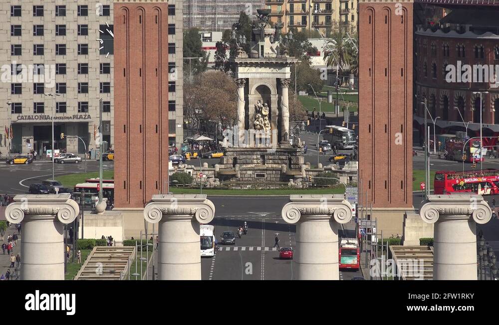 Barcelona roundabout Stock Videos & Footage - HD and 4K Video Clips - Alamy