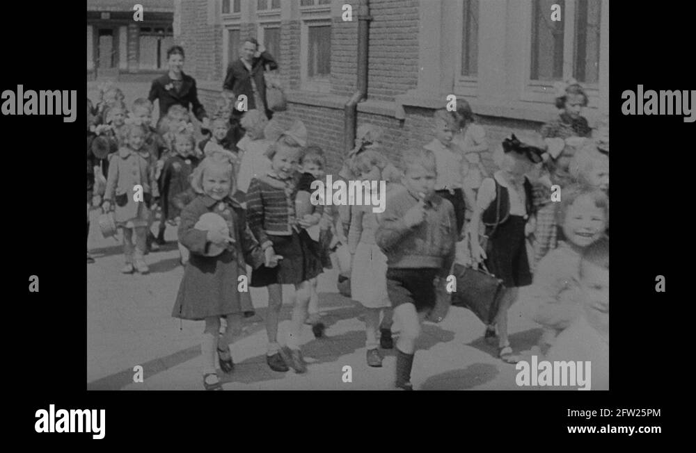 Hunger war Stock Videos & Footage - HD and 4K Video Clips - Alamy