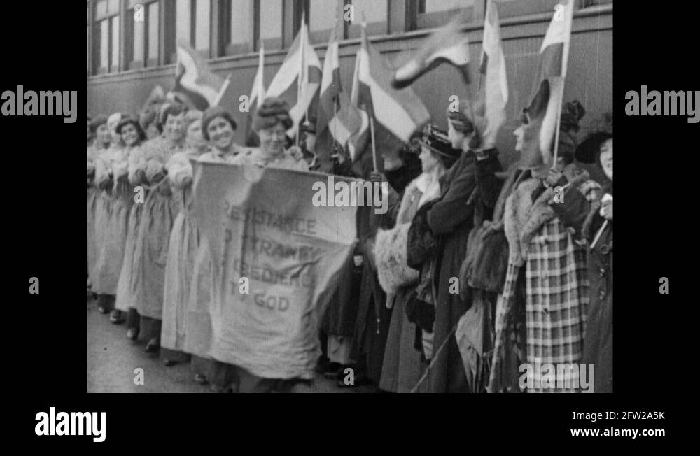 Suffragette flag Stock Videos & Footage - HD and 4K Video Clips - Alamy