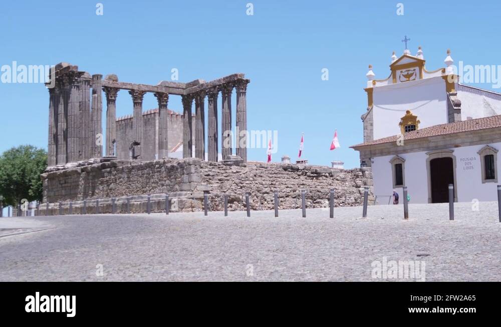 Roman diana statue Stock Videos & Footage - HD and 4K Video Clips - Alamy