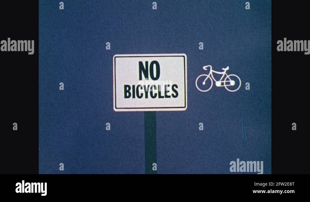 Merge sign Stock Videos & Footage - HD and 4K Video Clips - Alamy