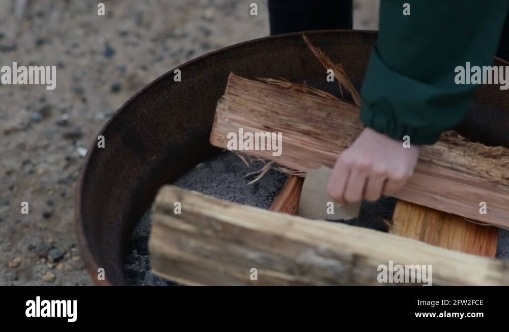 Scrap paper Stock Videos & Footage - HD and 4K Video Clips - Alamy