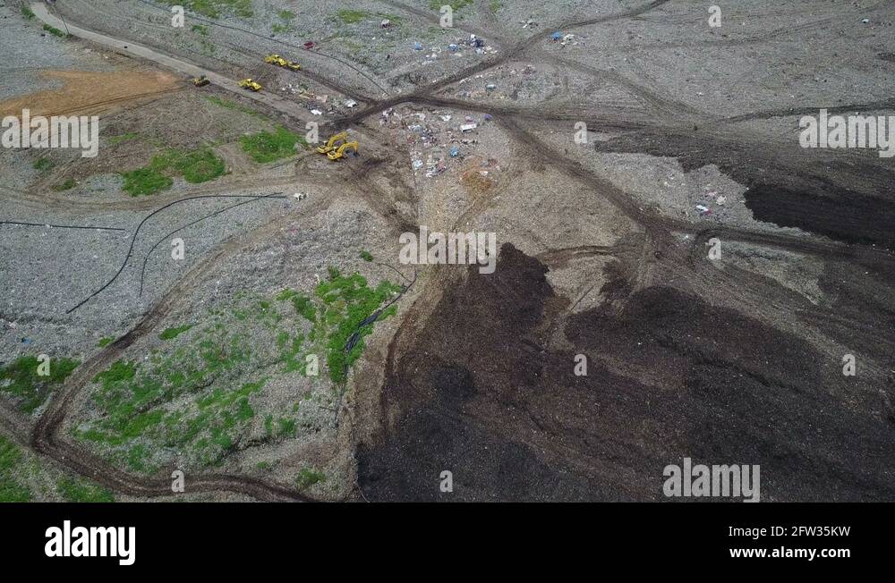 Huge landfill Stock Videos & Footage - HD and 4K Video Clips - Alamy