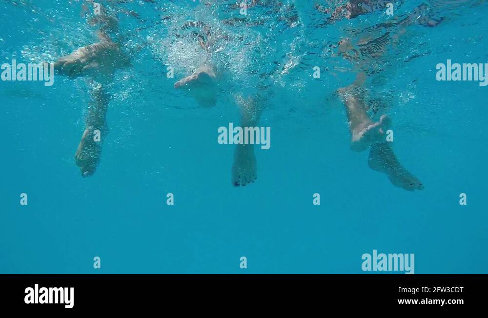 Underwater Women Stock Videos And Footage Hd And 4k Video Clips Alamy
