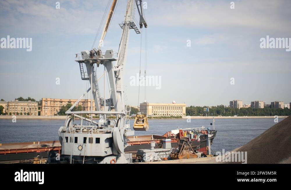 Barge loading conveyors Stock Videos & Footage - HD and 4K Video Clips ...
