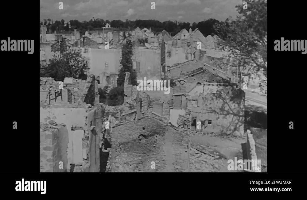 Destroyed in ww2 Stock Videos & Footage - HD and 4K Video Clips - Alamy