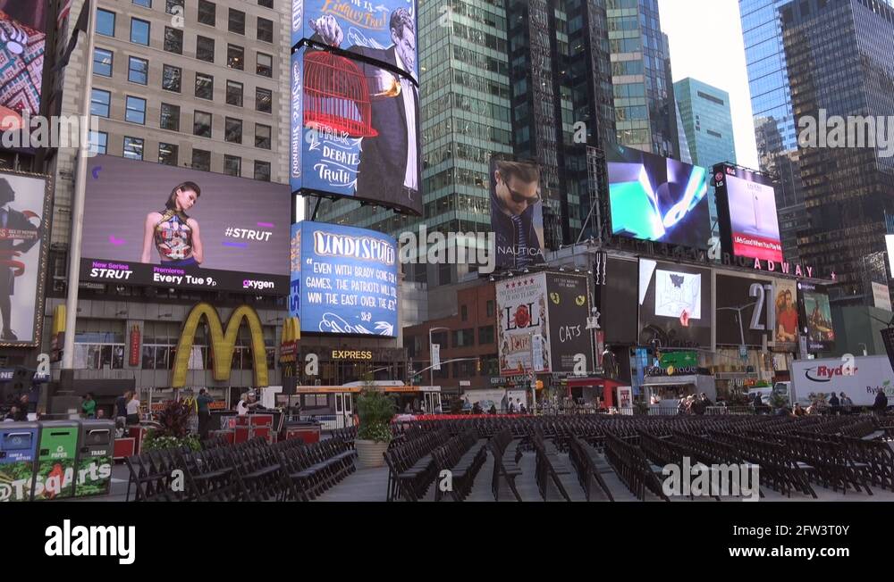 Concert seating Stock Videos & Footage - HD and 4K Video Clips - Alamy