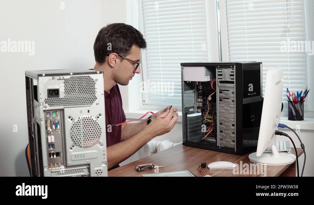 Upgrading pc Stock Videos & Footage - HD and 4K Video Clips - Alamy