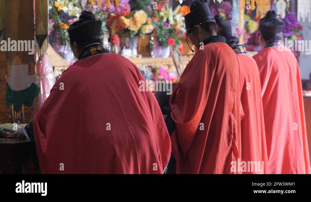 Chinese priest Stock Videos & Footage - HD and 4K Video Clips - Alamy