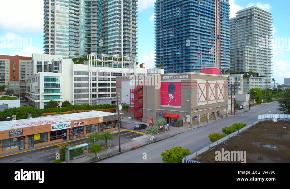 Midtown 5 Stock Videos & Footage - HD and 4K Video Clips - Alamy