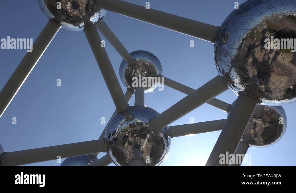 Atomium structure Stock Videos & Footage - HD and 4K Video Clips - Alamy