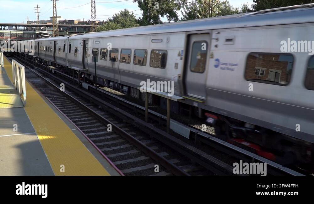 Island line trains Stock Videos & Footage - HD and 4K Video Clips - Alamy