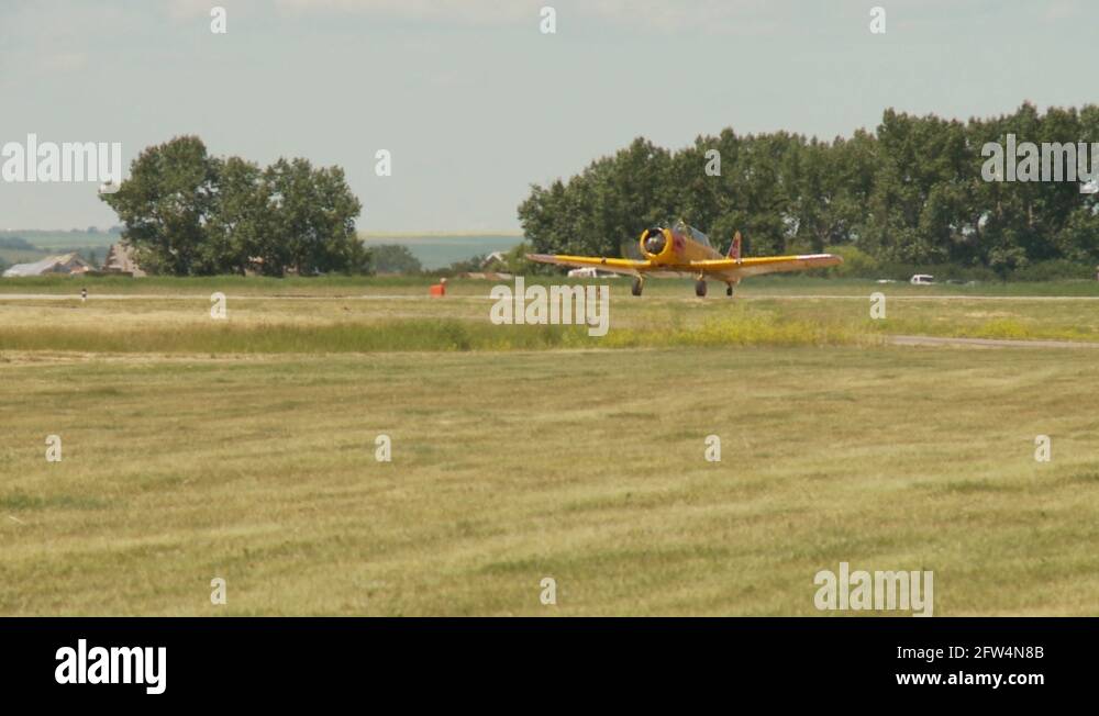 Wwii trainer aircraft Stock Videos & Footage - HD and 4K Video Clips ...
