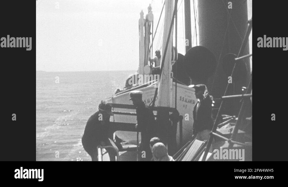 Lowering lifeboat Stock Videos & Footage - HD and 4K Video Clips - Alamy