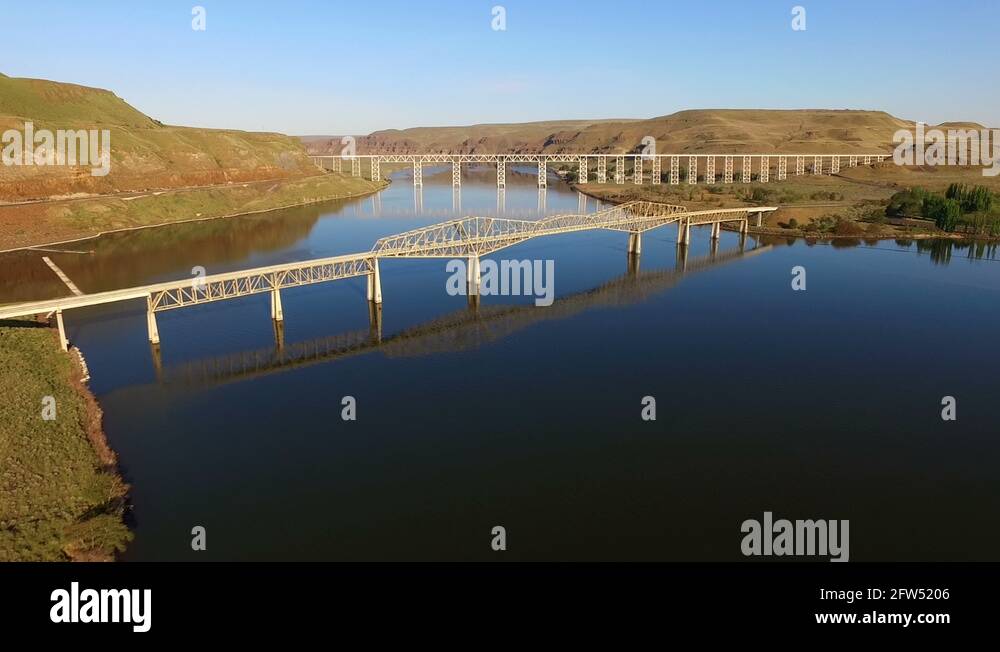 Snake bridges Stock Videos & Footage - HD and 4K Video Clips - Alamy