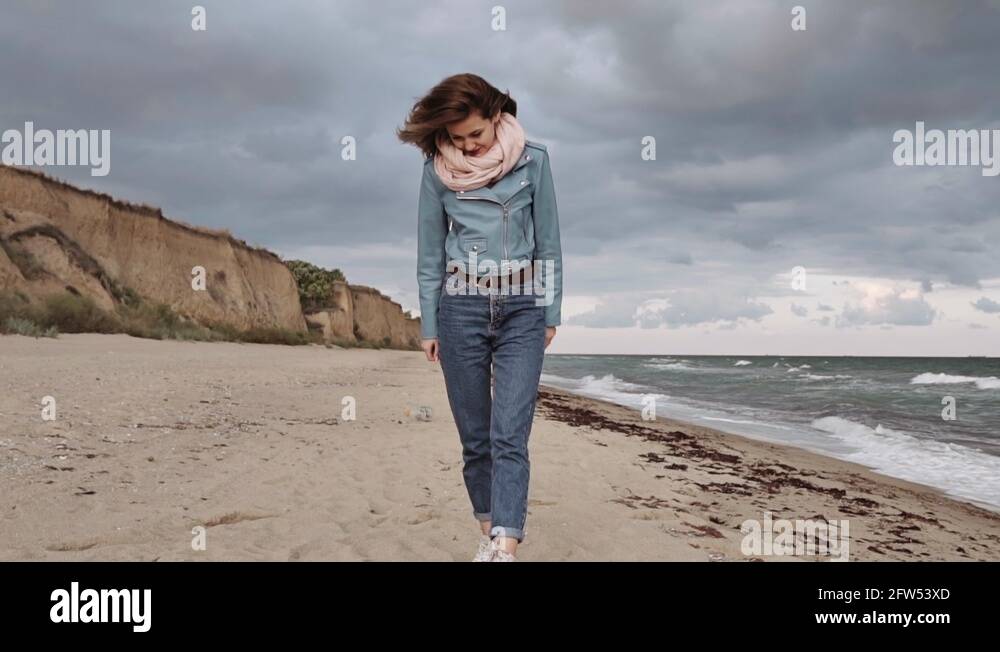 Restrained fashion Stock Videos & Footage - HD and 4K Video Clips - Alamy