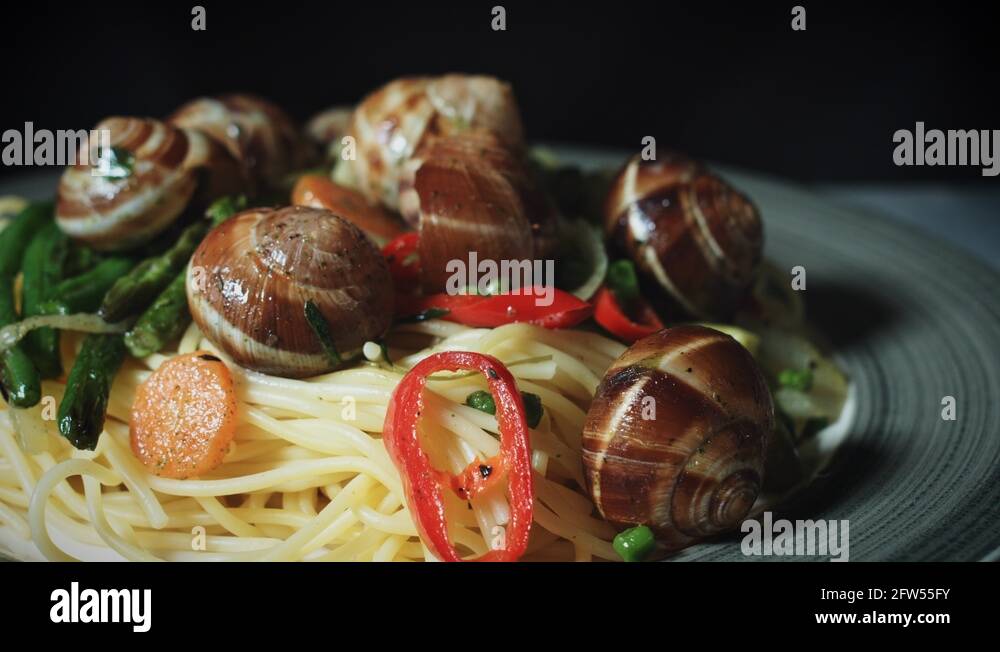 Escargots Stock Videos & Footage - HD and 4K Video Clips - Alamy