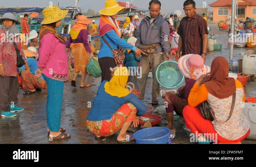 Muslim fish Stock Videos & Footage - HD and 4K Video Clips - Alamy