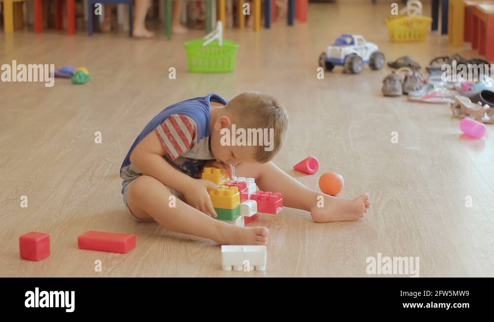 Finish the build Stock Videos & Footage - HD and 4K Video Clips - Alamy