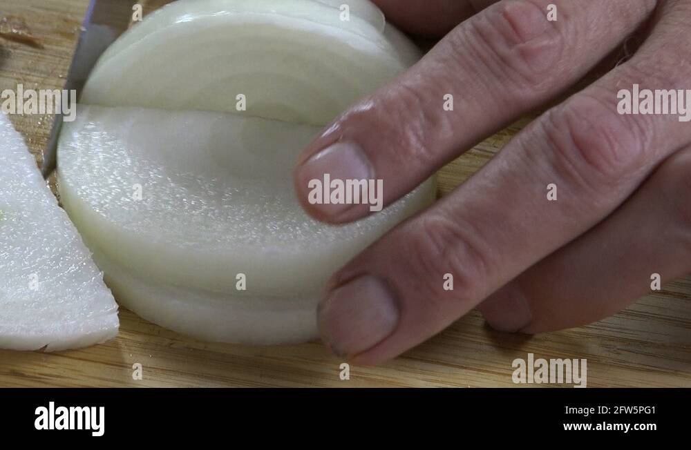 Dicing Stock Videos & Footage - HD and 4K Video Clips - Alamy