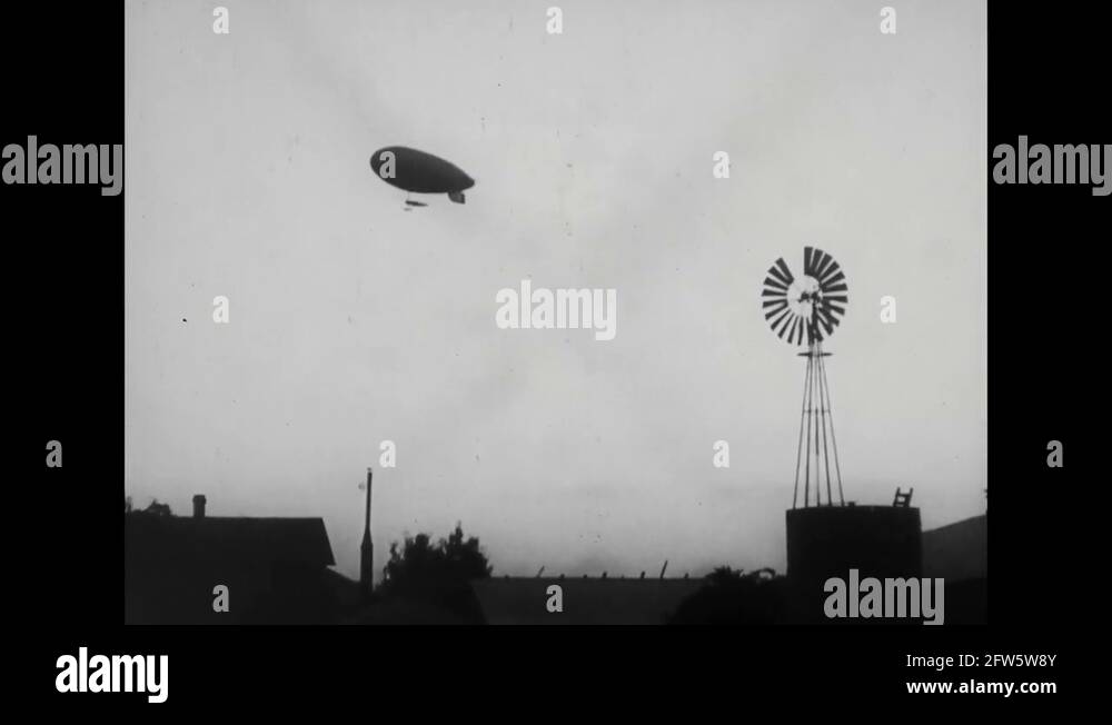 Zeppelin in air Stock Videos & Footage - HD and 4K Video Clips - Alamy