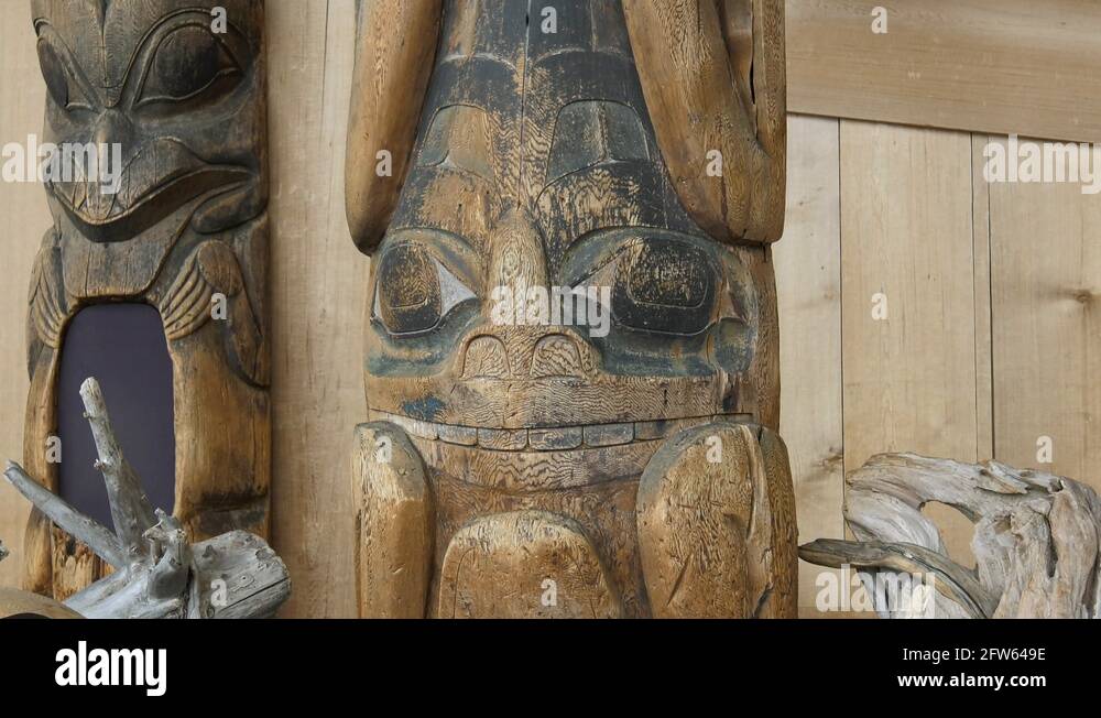 Totem character Stock Videos & Footage - HD and 4K Video Clips - Alamy