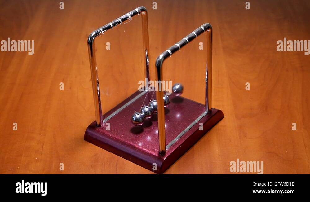 Newtons pendulum Stock Videos & Footage - HD and 4K Video Clips - Alamy