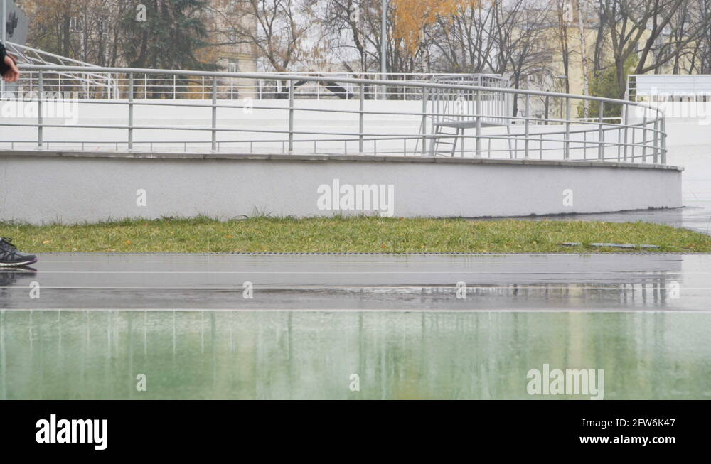 Running track side view starting block Stock Videos & Footage - HD and ...