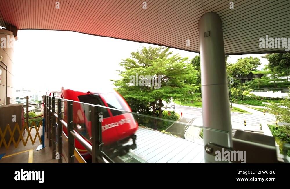 Sentosa Express Monorail in Sentosa station Stock Video Footage - Alamy