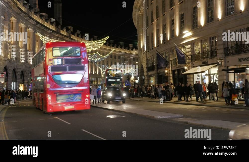 Busy london scene Stock Videos & Footage - HD and 4K Video Clips - Alamy