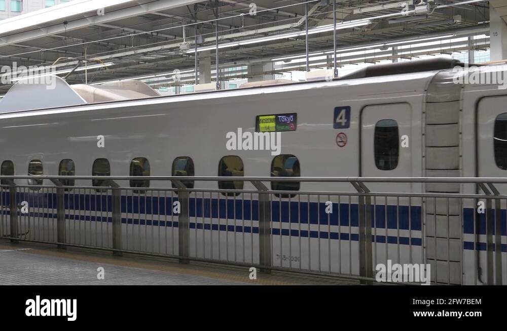 Old shinkansen Stock Videos & Footage - HD and 4K Video Clips - Alamy