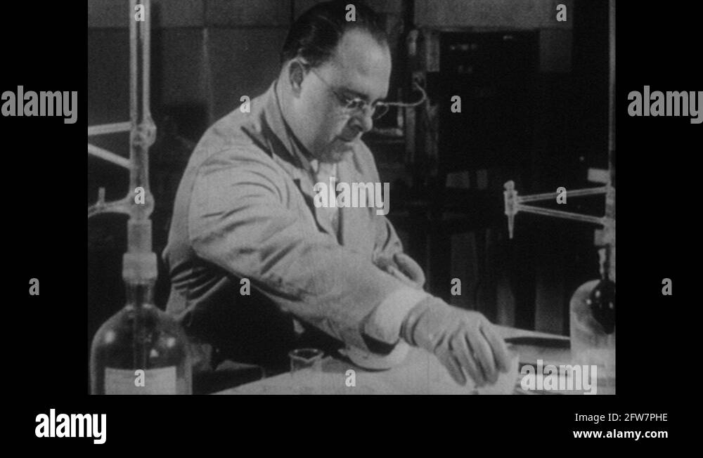Radioactive sample Stock Videos & Footage - HD and 4K Video Clips - Alamy