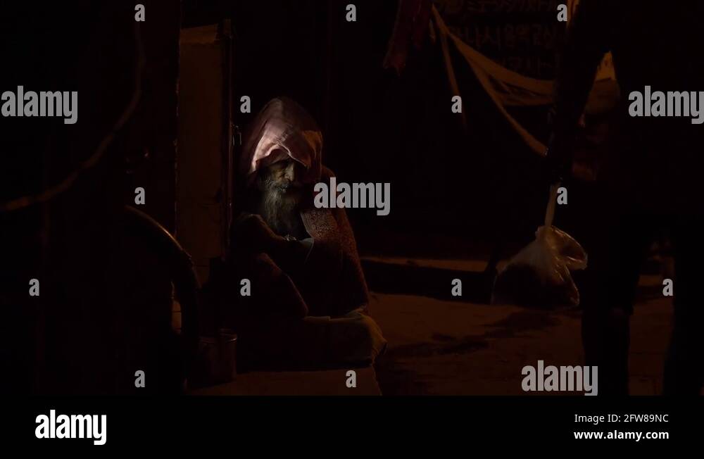 Prayer shrine india Stock Videos & Footage - HD and 4K Video Clips - Alamy