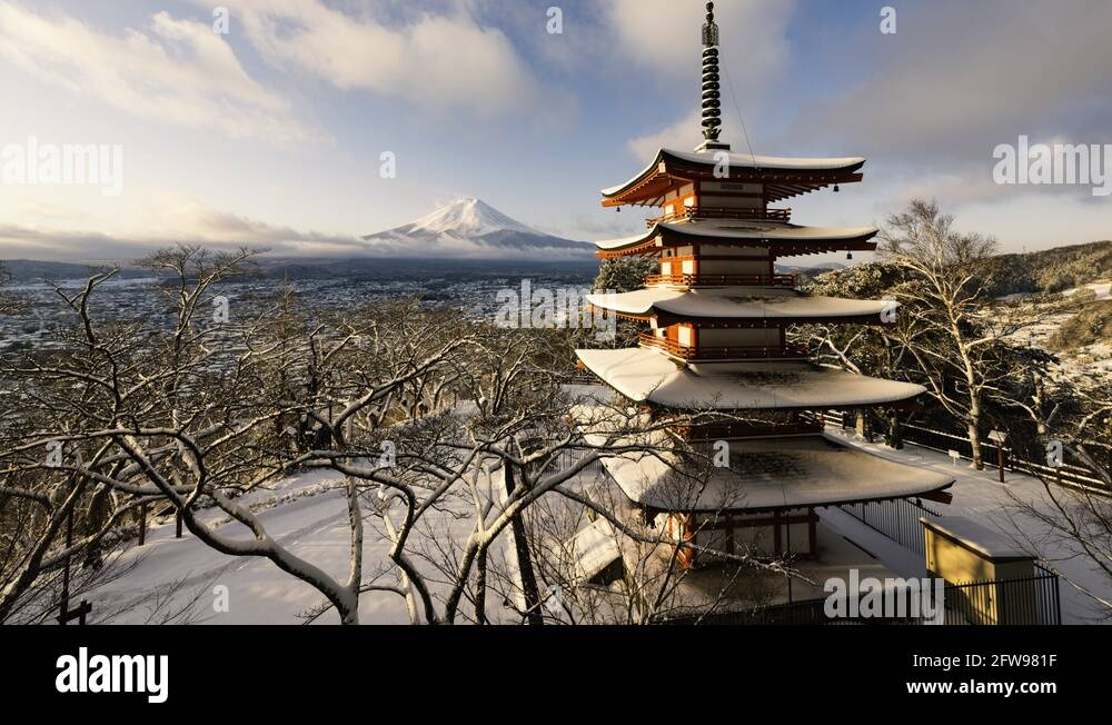 Snow mt Stock Videos & Footage - HD and 4K Video Clips - Alamy