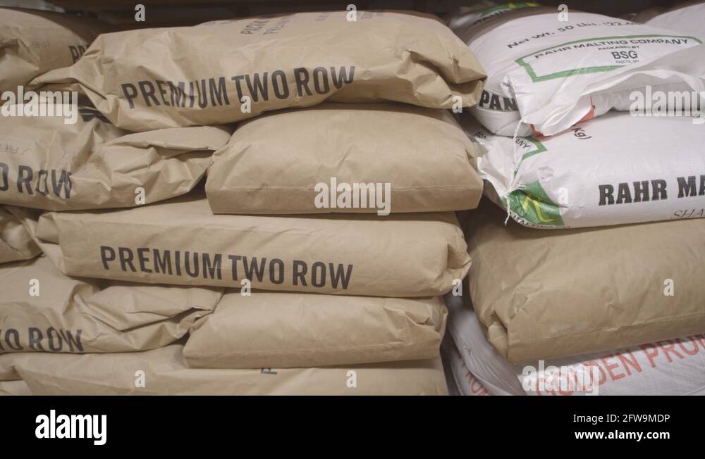 Row silo Stock Videos & Footage - HD and 4K Video Clips - Alamy