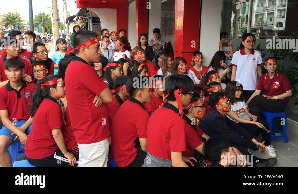 Vietnamese fans Stock Videos & Footage - HD and 4K Video Clips - Alamy