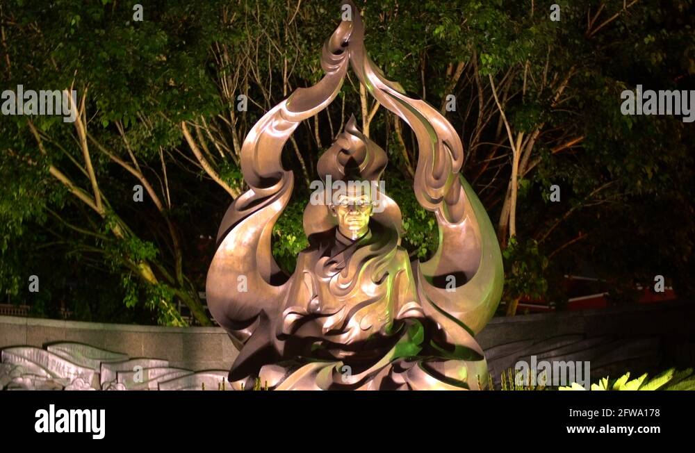 Zoom Out - Memorial to the Monk that Set Himself on Fire in Saigon ...