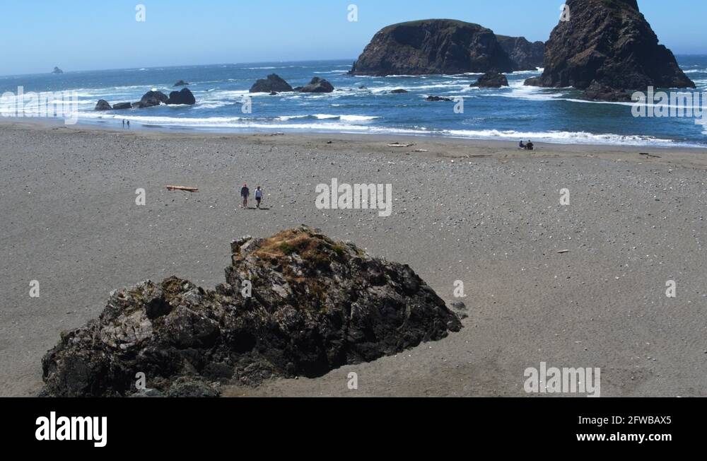 Oregon state beaches Stock Videos & Footage - HD and 4K Video Clips - Alamy