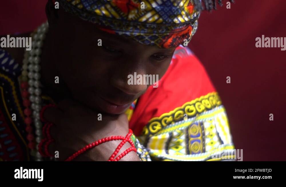 Nigerian man in traditional costume Stock Videos & Footage - HD and 4K ...