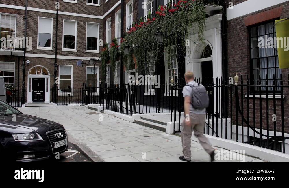 Manchester Square Stock Video Footage - Alamy