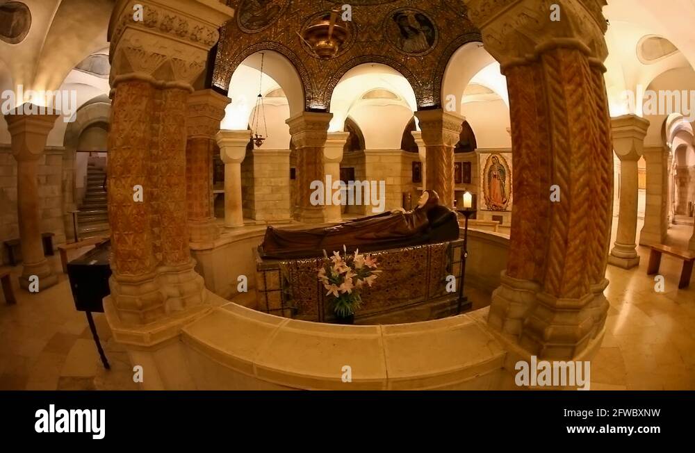 Abbey crypt architecture Stock Videos & Footage - HD and 4K Video Clips ...