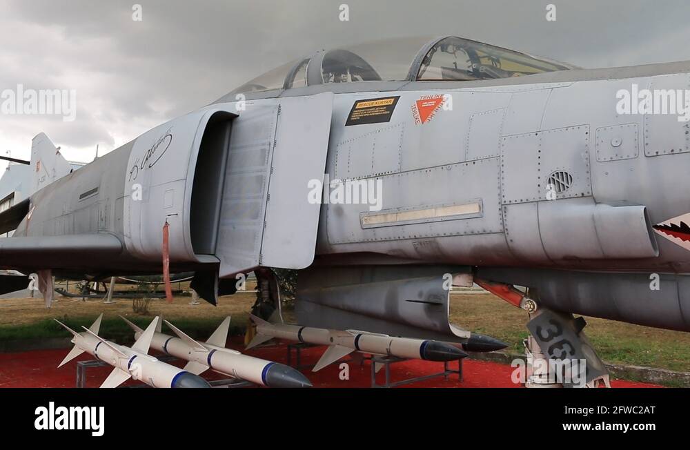 Aircraft phantom Stock Videos & Footage - HD and 4K Video Clips - Alamy