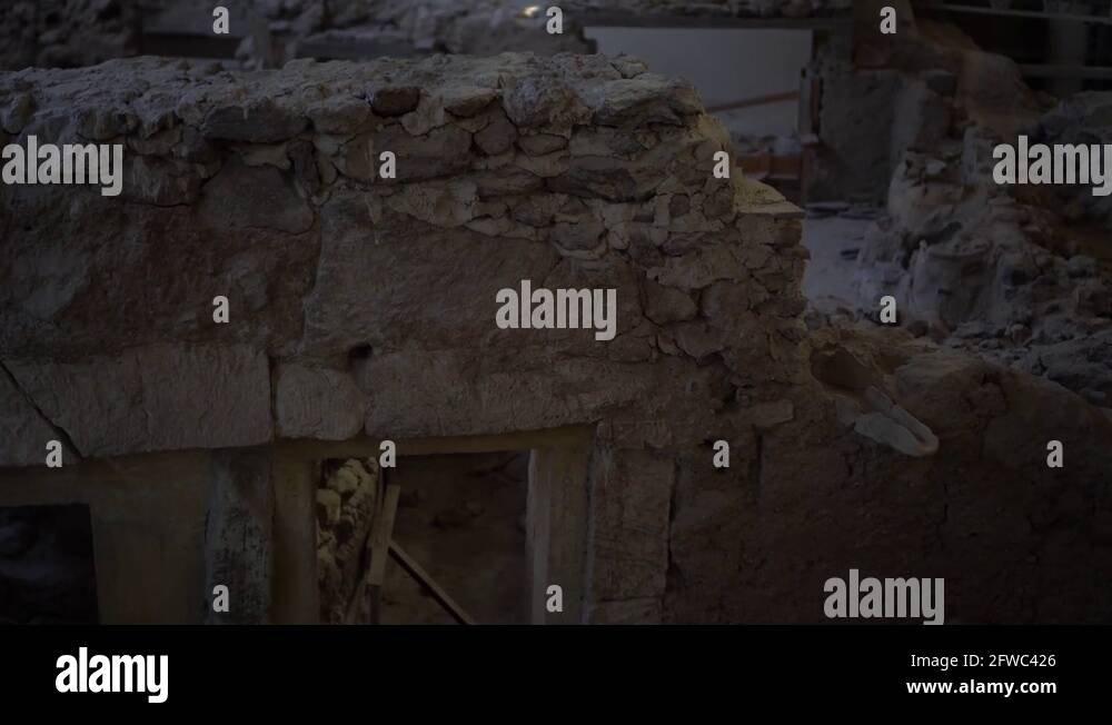 Akrotiri ruins Stock Videos & Footage - HD and 4K Video Clips - Alamy