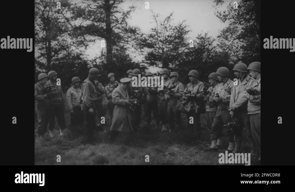 Ww2 cameras Stock Videos & Footage - HD and 4K Video Clips - Alamy