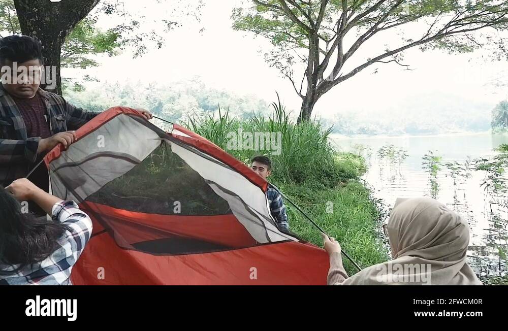 Help tourist Stock Videos & Footage - HD and 4K Video Clips - Alamy