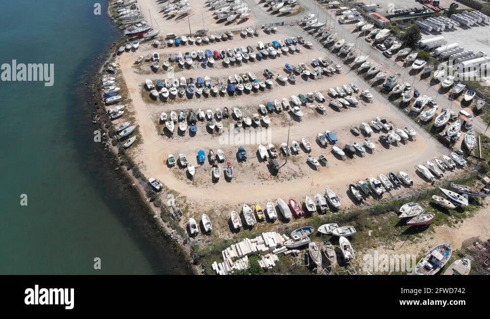 Dry rack Stock Videos & Footage - HD and 4K Video Clips - Alamy