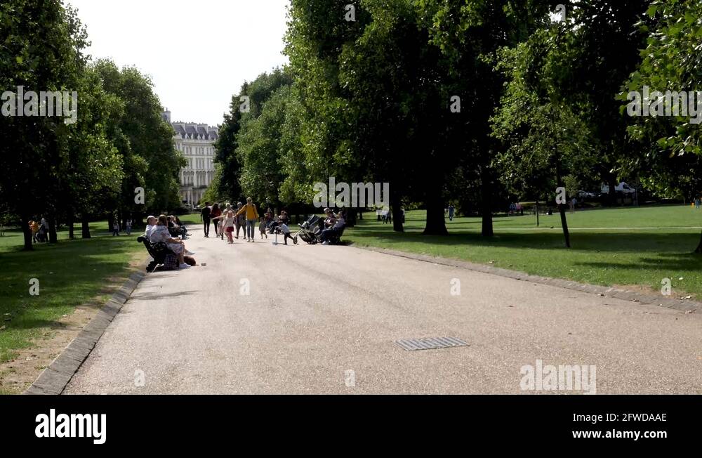 Palace pathway Stock Videos & Footage - HD and 4K Video Clips - Alamy