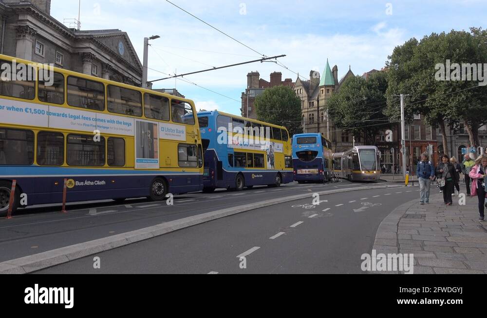 College street traffic light Stock Videos & Footage - HD and 4K Video ...